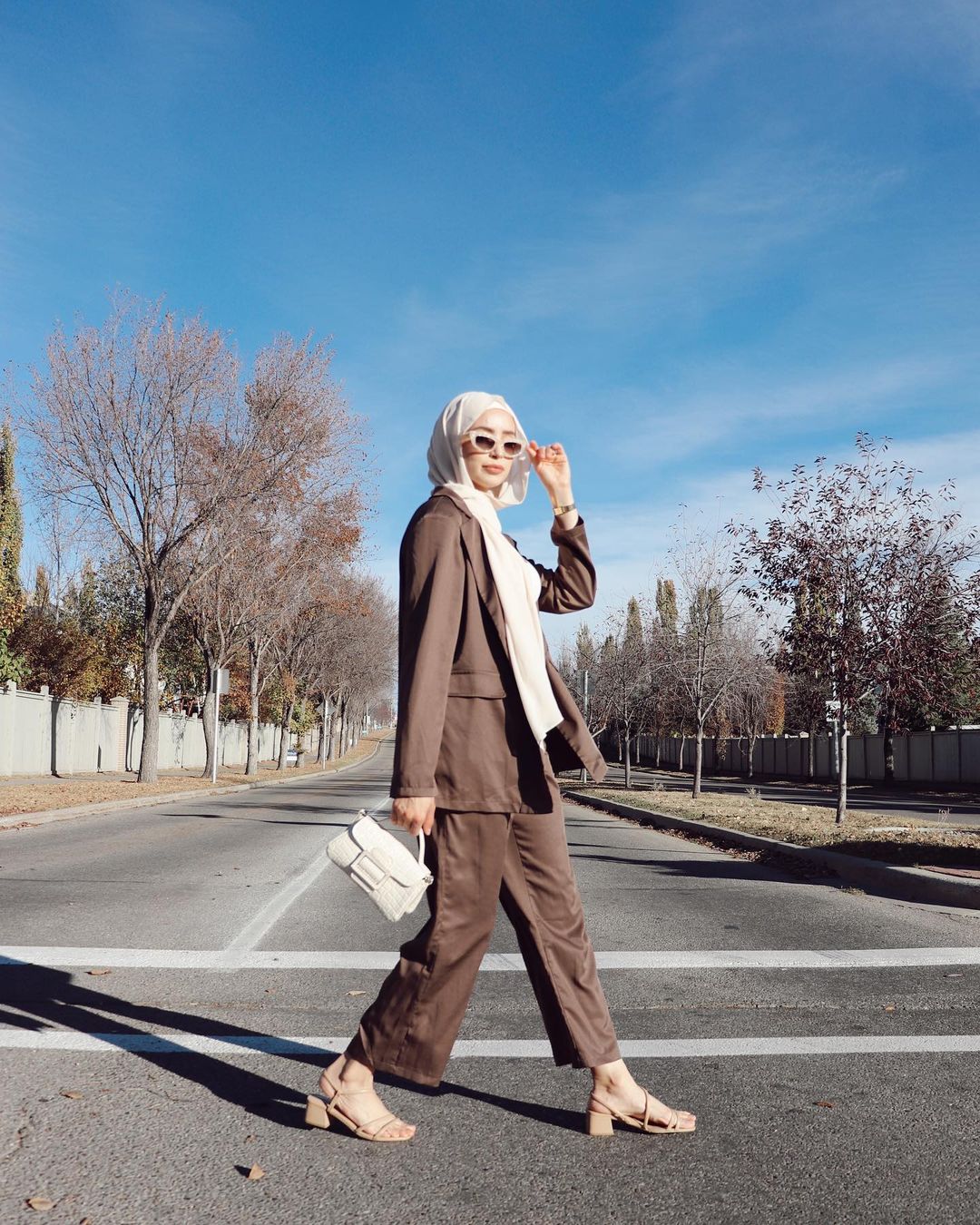 9 Professional Hijab Office Wear Outfits Ideas for Muslimah - ModestBay