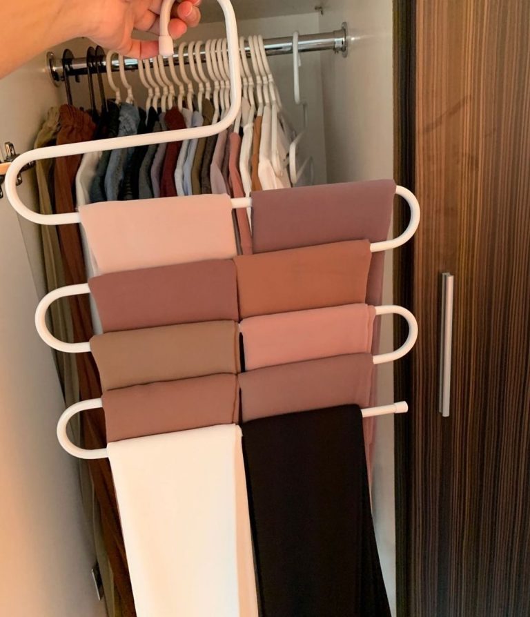 7 Easy Ideas on How To Organize Your Hijabs for Everyday Use - ModestBay