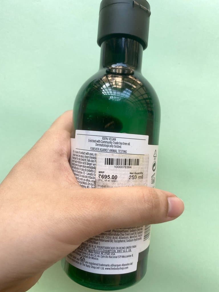 The Body Shop Tea Tree Skin Clearing Facial Wash Review: Does It Work?