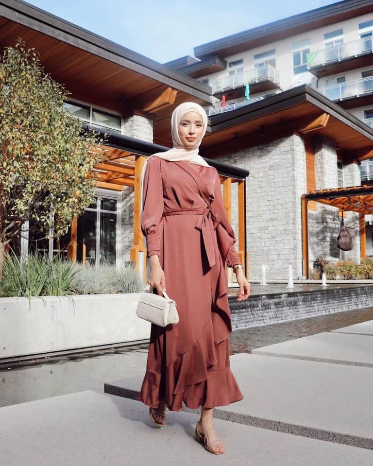 11 Different Types of Maxi Dresses You Should Know About